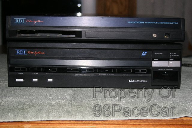 RDI Halcyon - Exposed with Pics (lots of pics, 56k beware ...